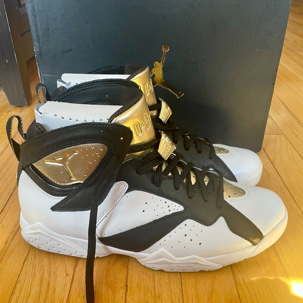 Air Jordan 7 Retro C&C Sneakers - Gem